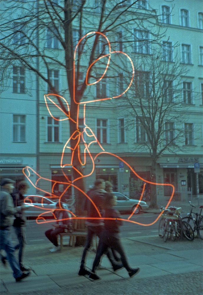 carsten.lueter Upload image Floating-Neon - Masters Of Photography